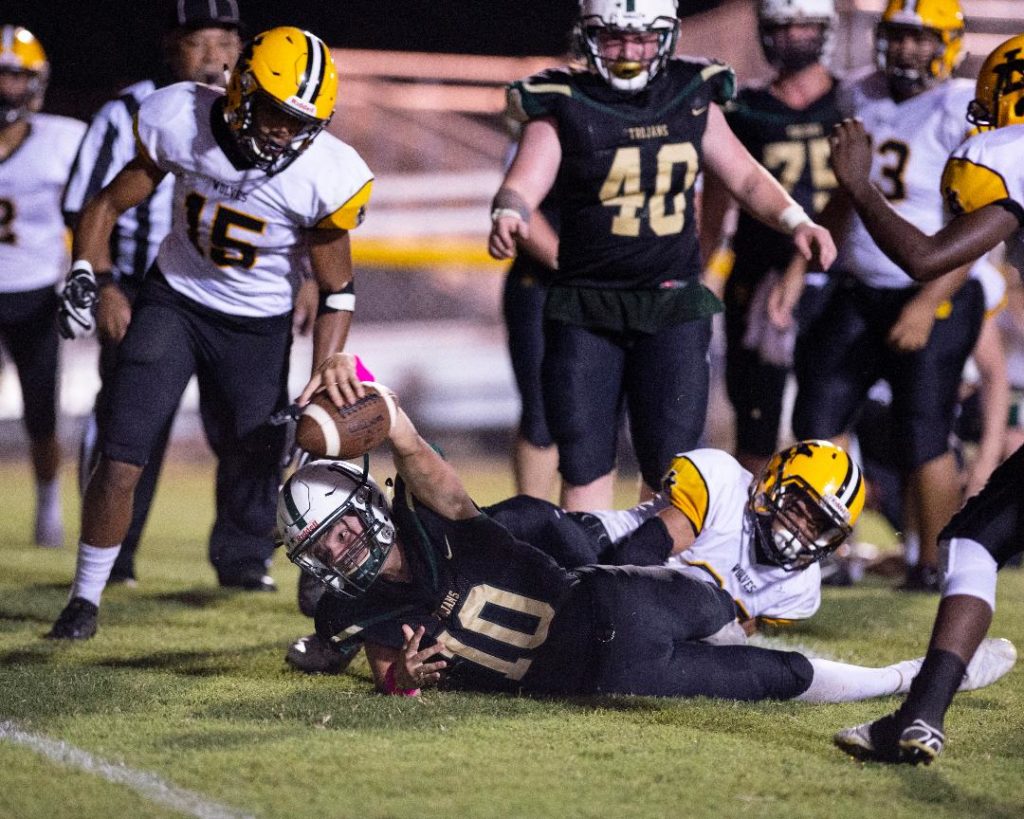 HIGH SCHOOL FOOTBALL PLAYOFFS: Hojnacki becomes good fit in Bandys ...